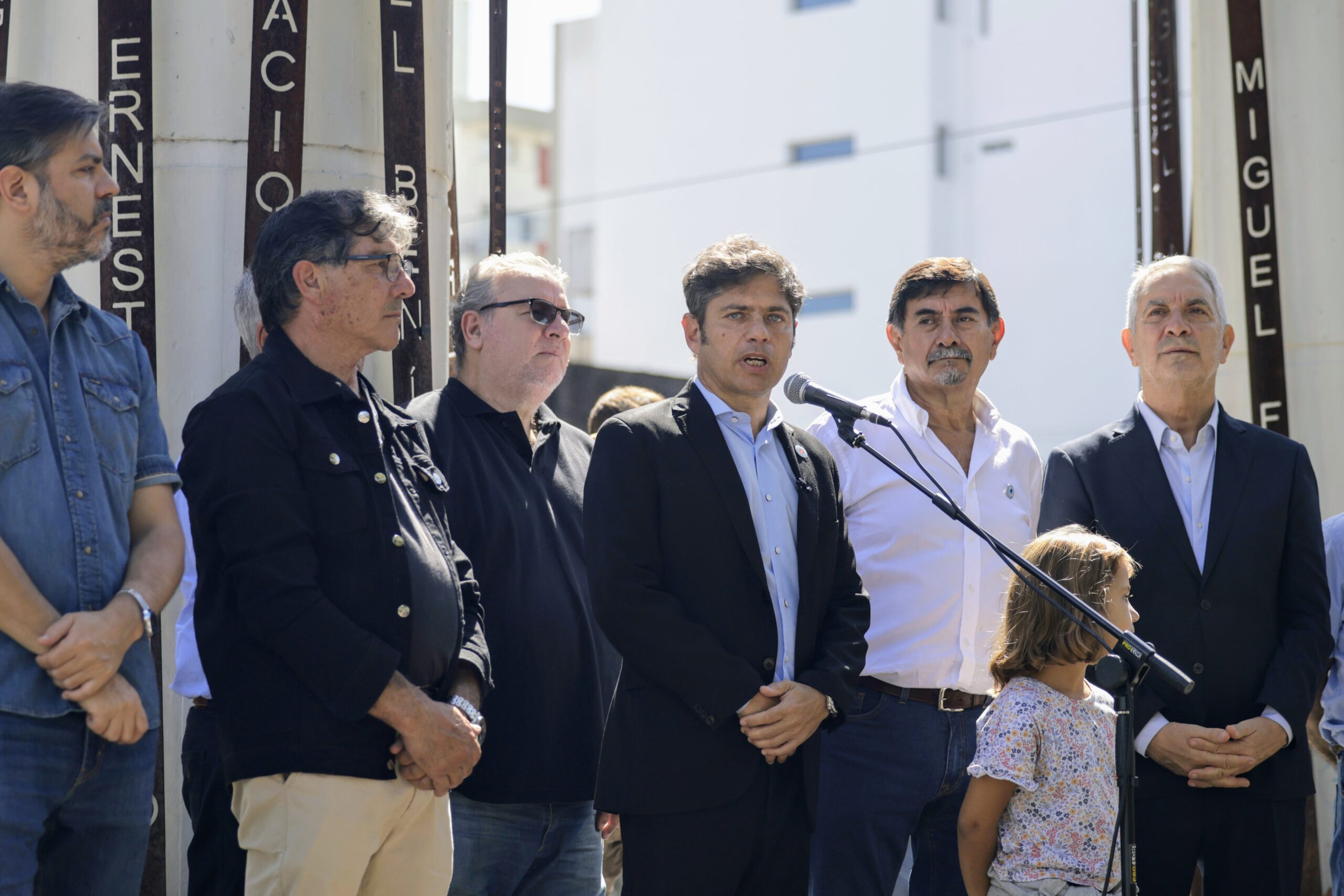 Kicillof: “Reivindicar nuestra soberanía en las Malvinas es una ...